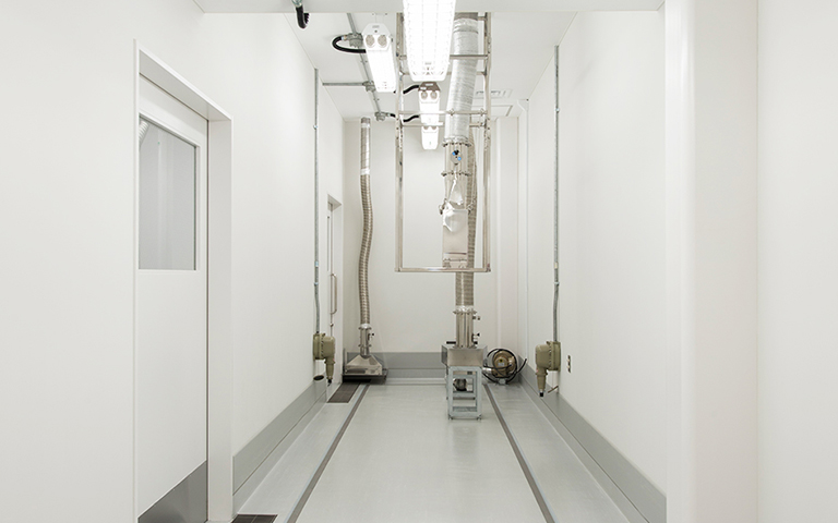 Filling technology that moves the world, "Filling room and Filling ...