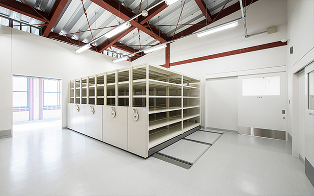 Filling technology that moves the world, "Filling room and Filling ...